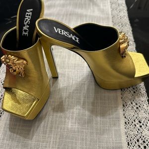 Versace | Shoes | Versace Women La Medusa Leather Platform Heels | Poshmark
